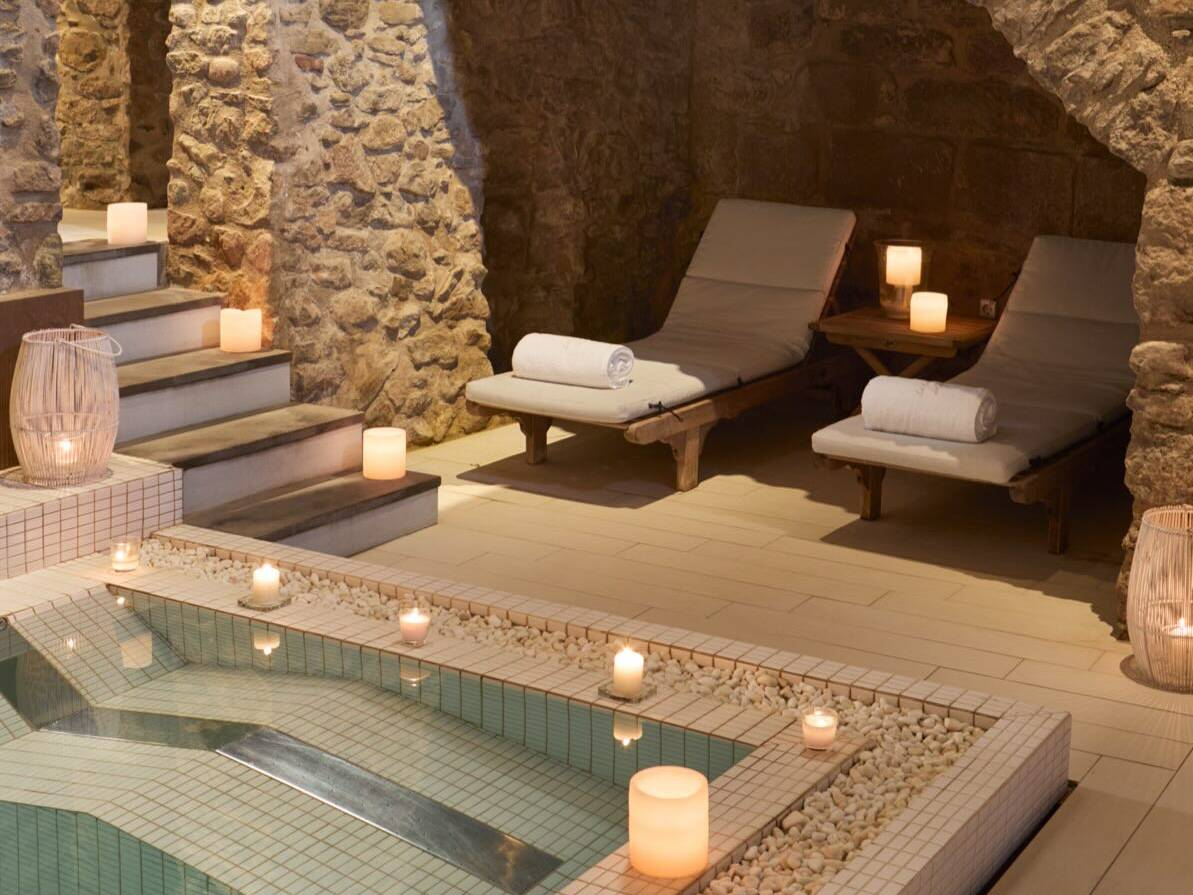 Hotel con spa en una masía medieval: el balneario de invierno más ...