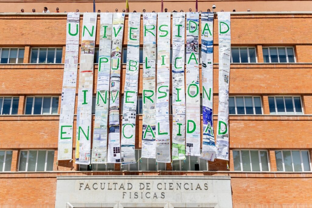 La Universidad Complutense aprueba un plan que disminuye asignaturas ...