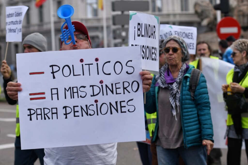 Incremento en pensiones para jubilados en 2026: requisitos y ...